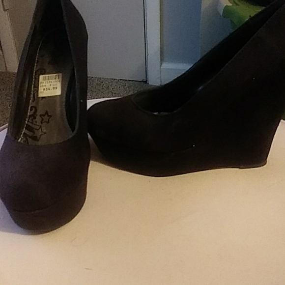Payless | Shoes | Black Wedges 3inches | Poshmark